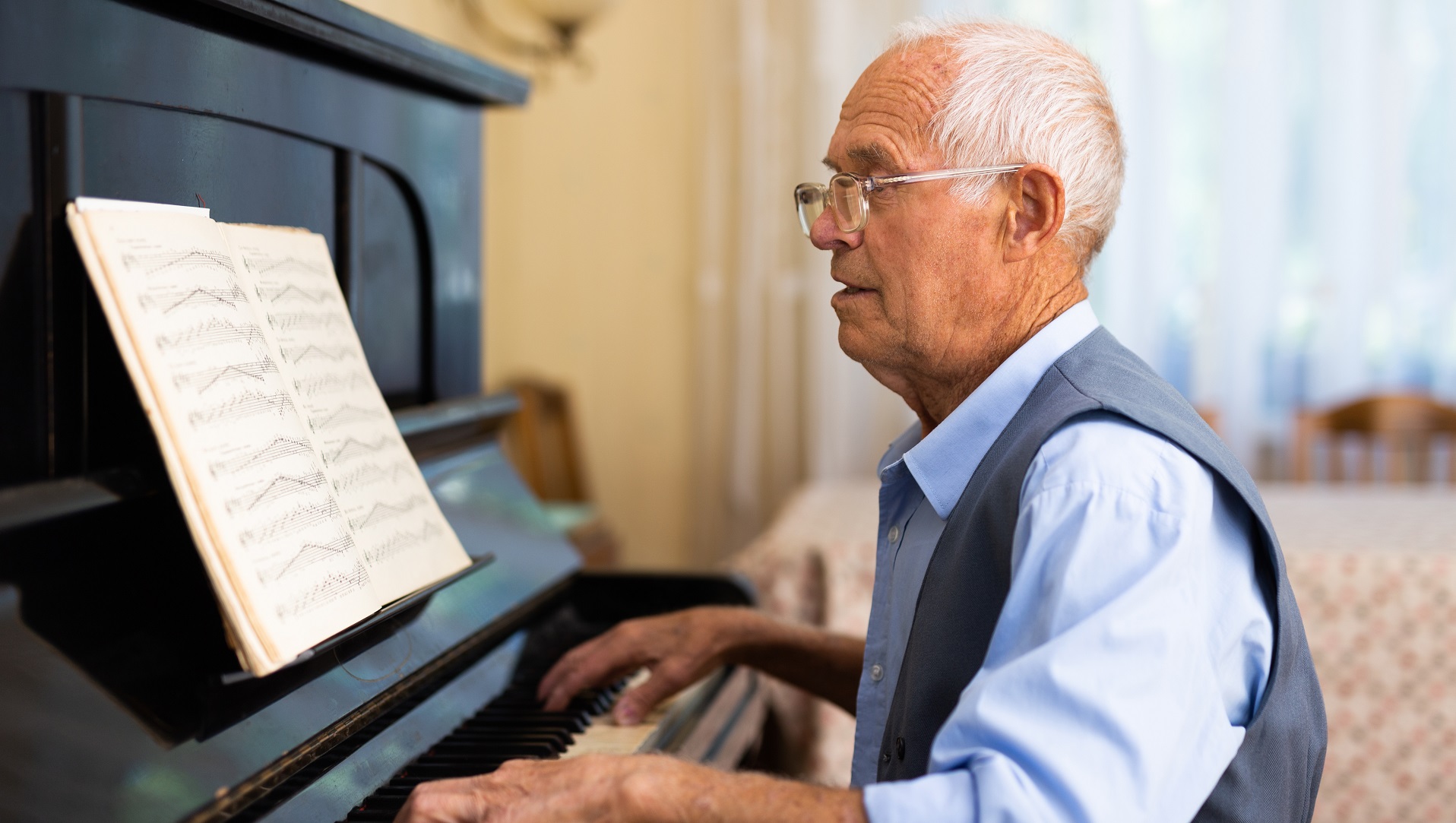 Playing an instrument linked to better brain health in older adults ...